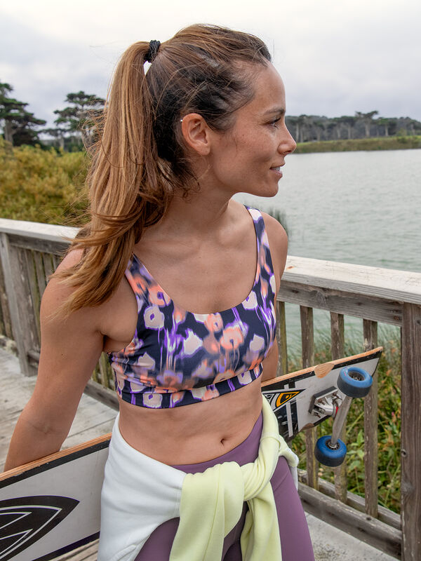 Handful Medium Impact Wireless Sports Bra | Title Nine