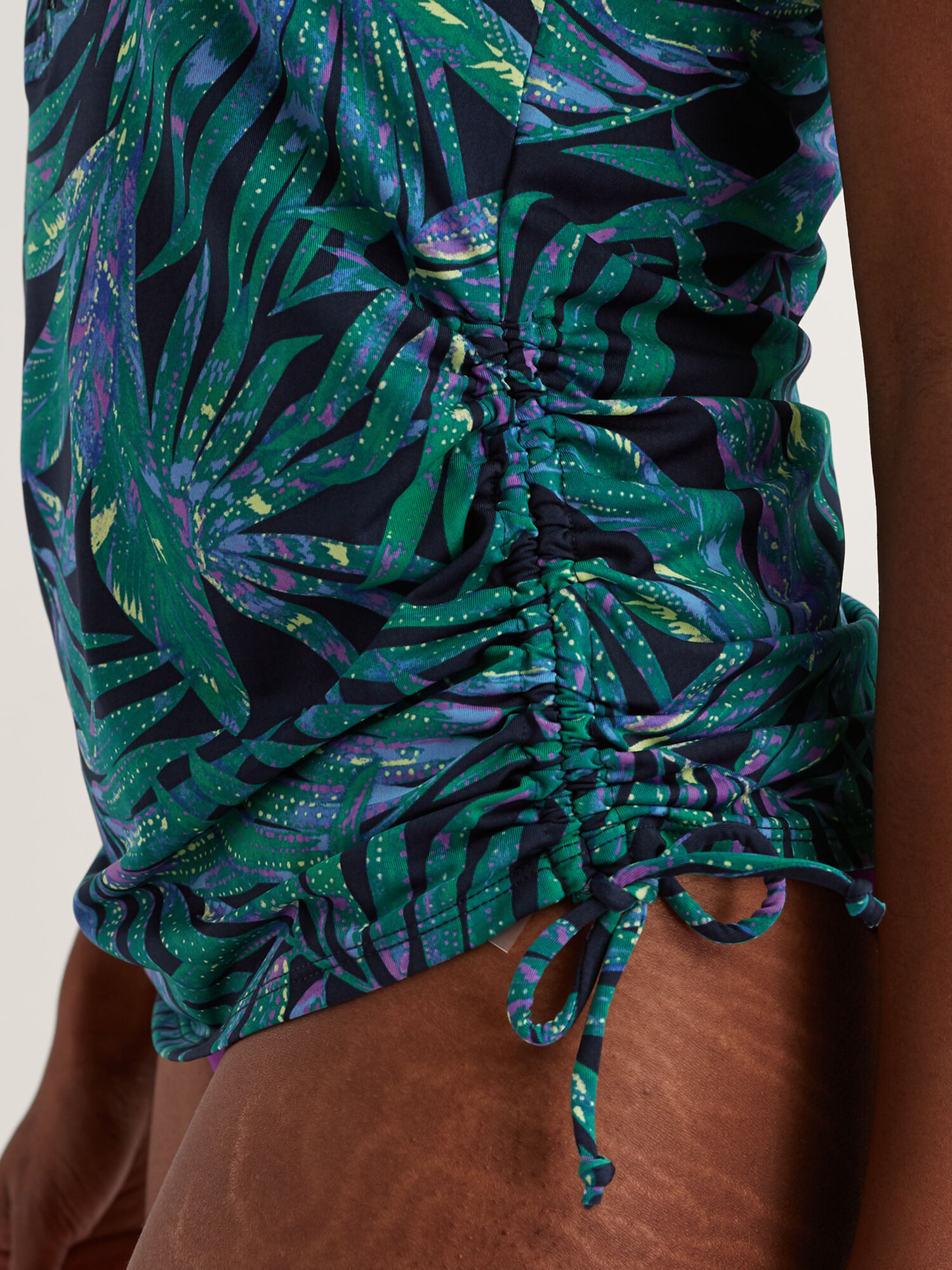 Women's Short Sleeve Rash Guard Endless Summer | Title Nine