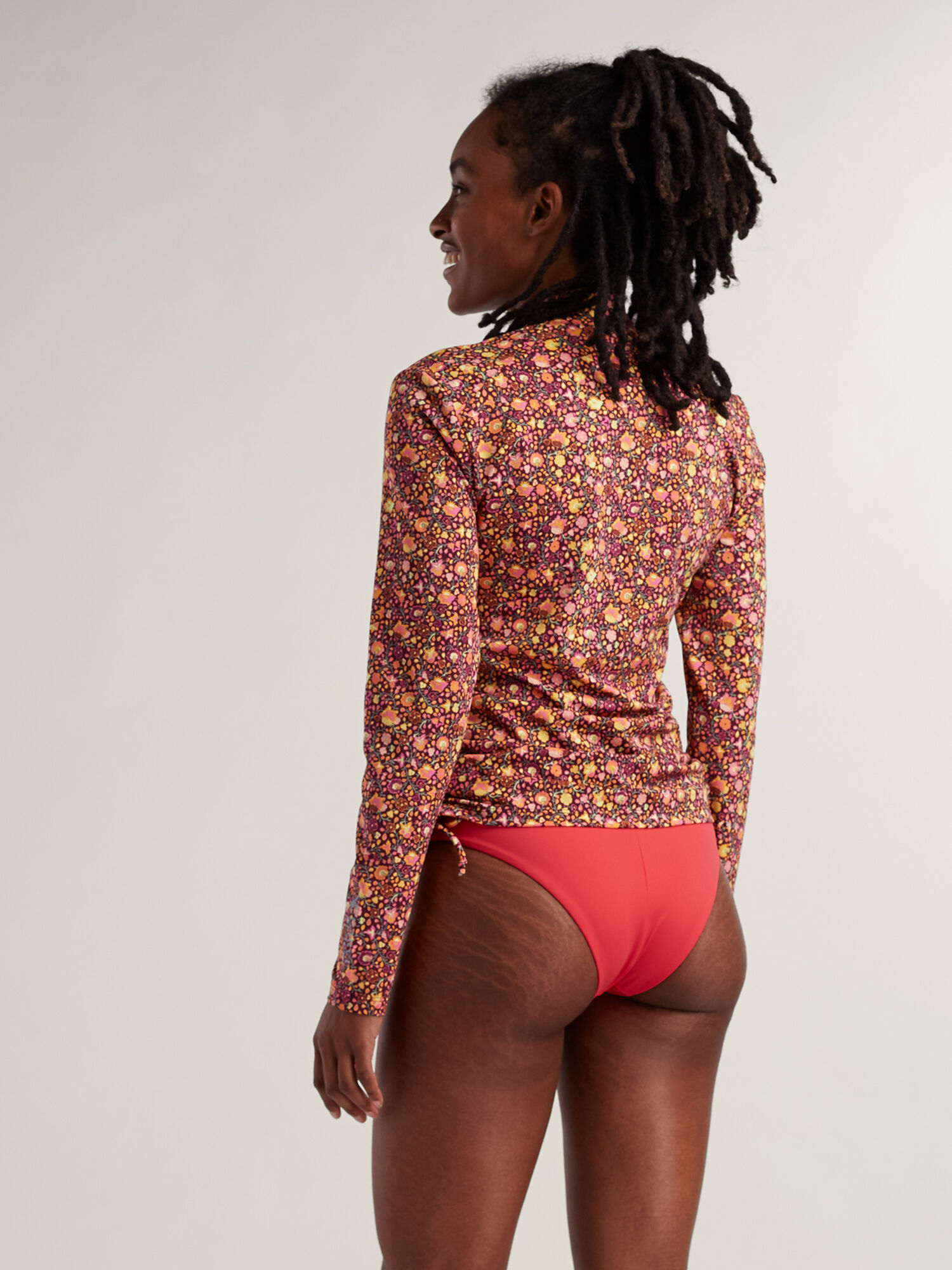 Carve Designs Long Sleeve Rash Guard Endless Summer | Title Nine