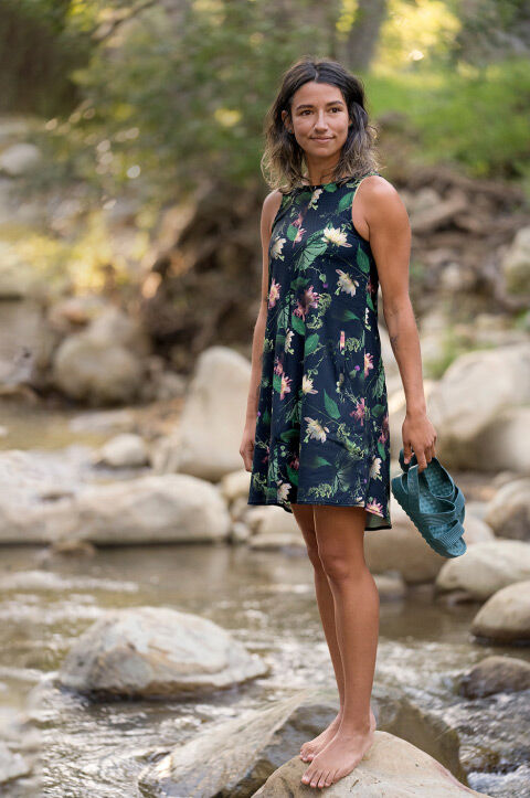 Active Clothing, Apparel & Outdoor Clothes | Title Nine