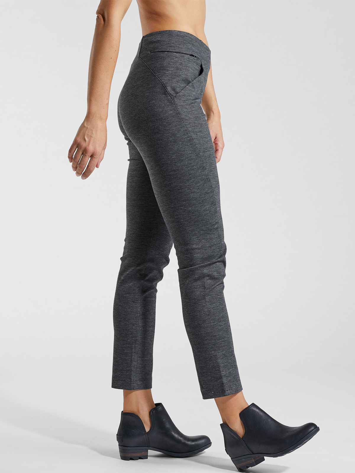 Ponte Pants She Leads | Title Nine