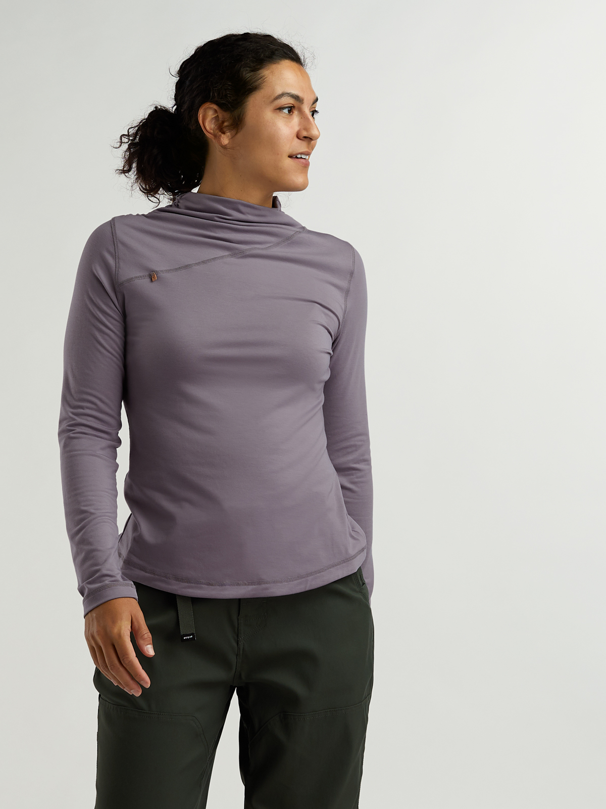 Indyeva Clothing | Tank Tops & Hiking Shorts | Title Nine